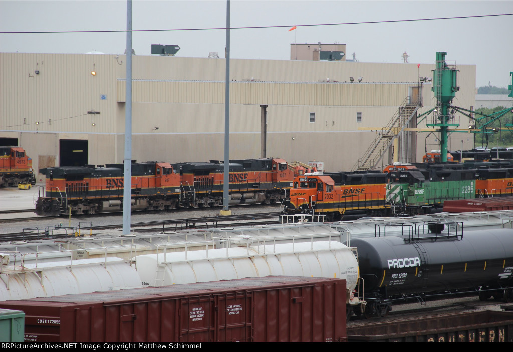 BNSF 987 & BNSF 1057 & BNSF 2032
